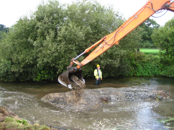 Case study:Moreton Channel Gravel Reprofiling - RESTORE
